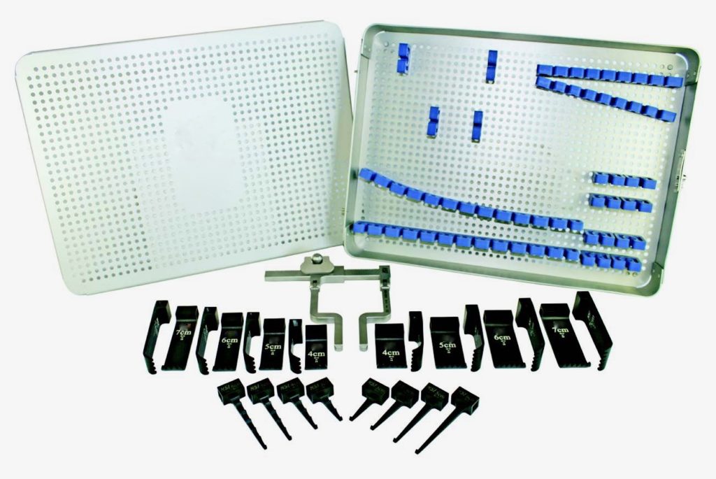 Artisan-McCulloch Lumbar Retractor Set - Artisan Medical
