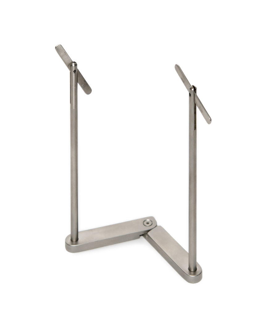 UPSTANDING ADJUSTABLE SURGICAL INSTRUMENT STRINGERS | Artisan Medical