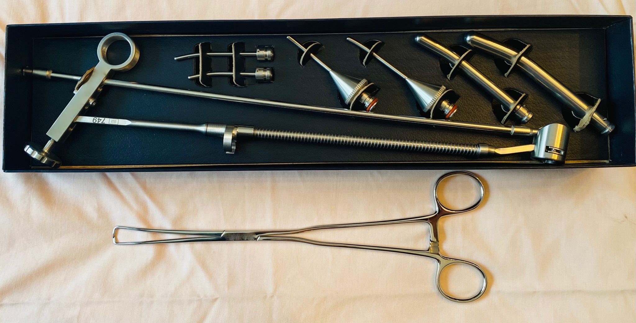 Valtchev Uterine Manipulator Mobilizer - Artisan Medical